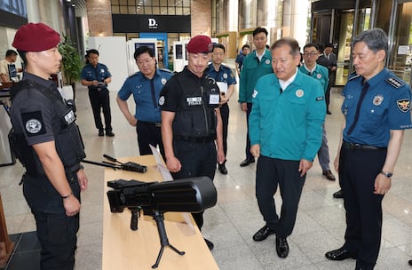 South Korea reviews lethal weapon support for Ukraine as North Korea ...