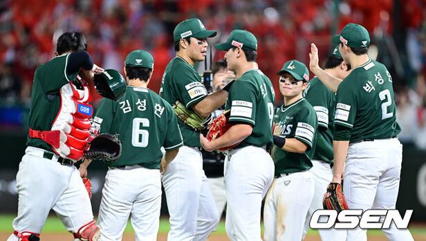 [사진]난타전 끝 승리한 SSG