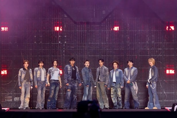 SEVENTEEN Announces Full-Group Contract Renewal at World Tour Finale
