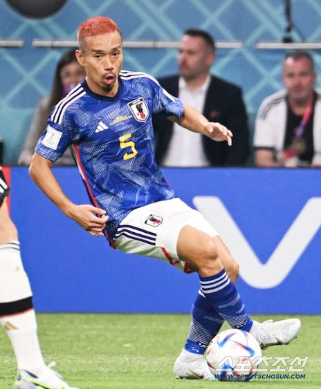 Nagatomo's Fifth Consecutive World Cup Breaks Asian Record