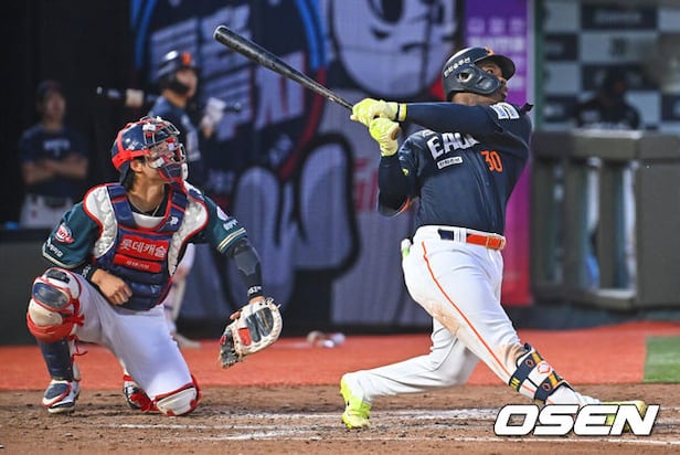 Hanwha Eagles' 9-2 Win Ends Losing Streak