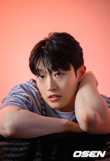 Ryu Jae-hun Misses Park Hae-soo, Credits Senior for Acting Guidance