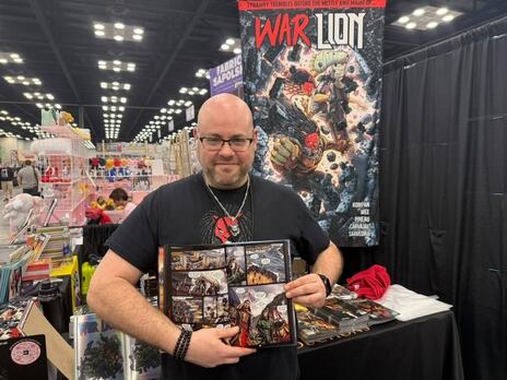 American comics writer brings Korean hero Yi Sun-shin’s legacy to life