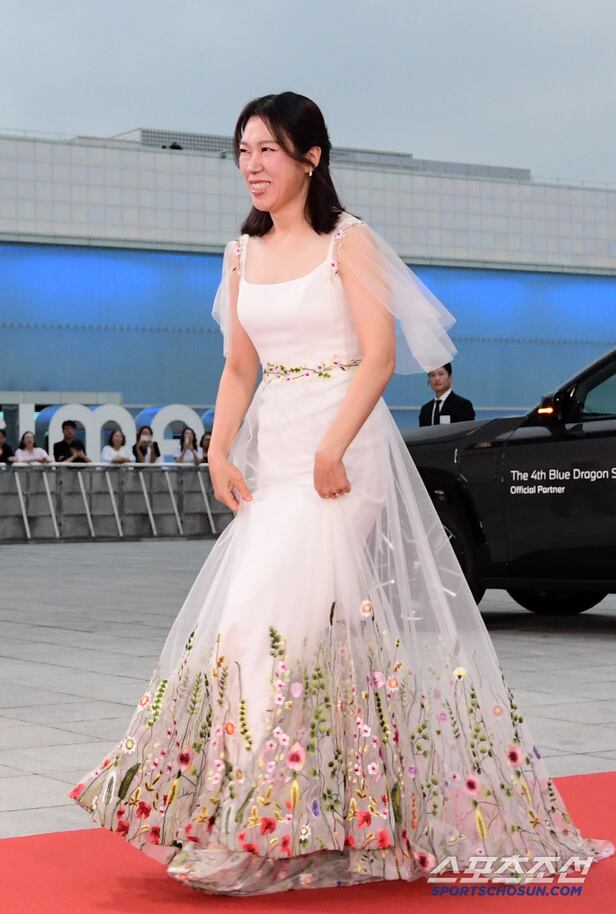 [포토] 염혜란 '설레는 미소'