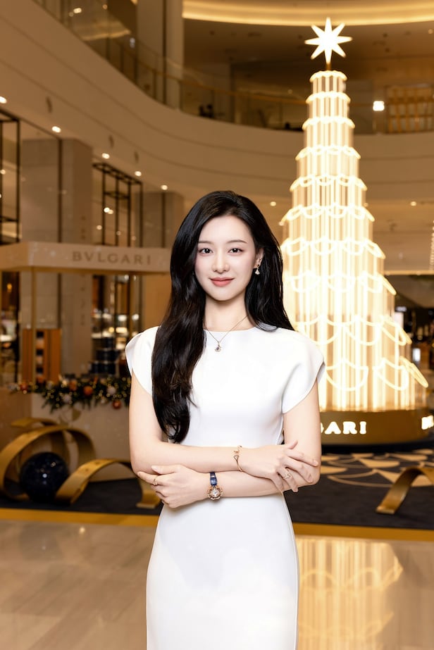 Bvlgari Unveils Divas’ Dream Lighting Tree at Pop-Up Event