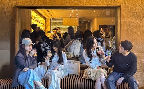How foreign visitors bar-hop through Seoul’s Cheongdam nights