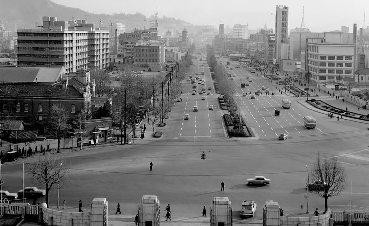 Kim Han-yong's 1960s Seoul: Statue-Free Sejongno